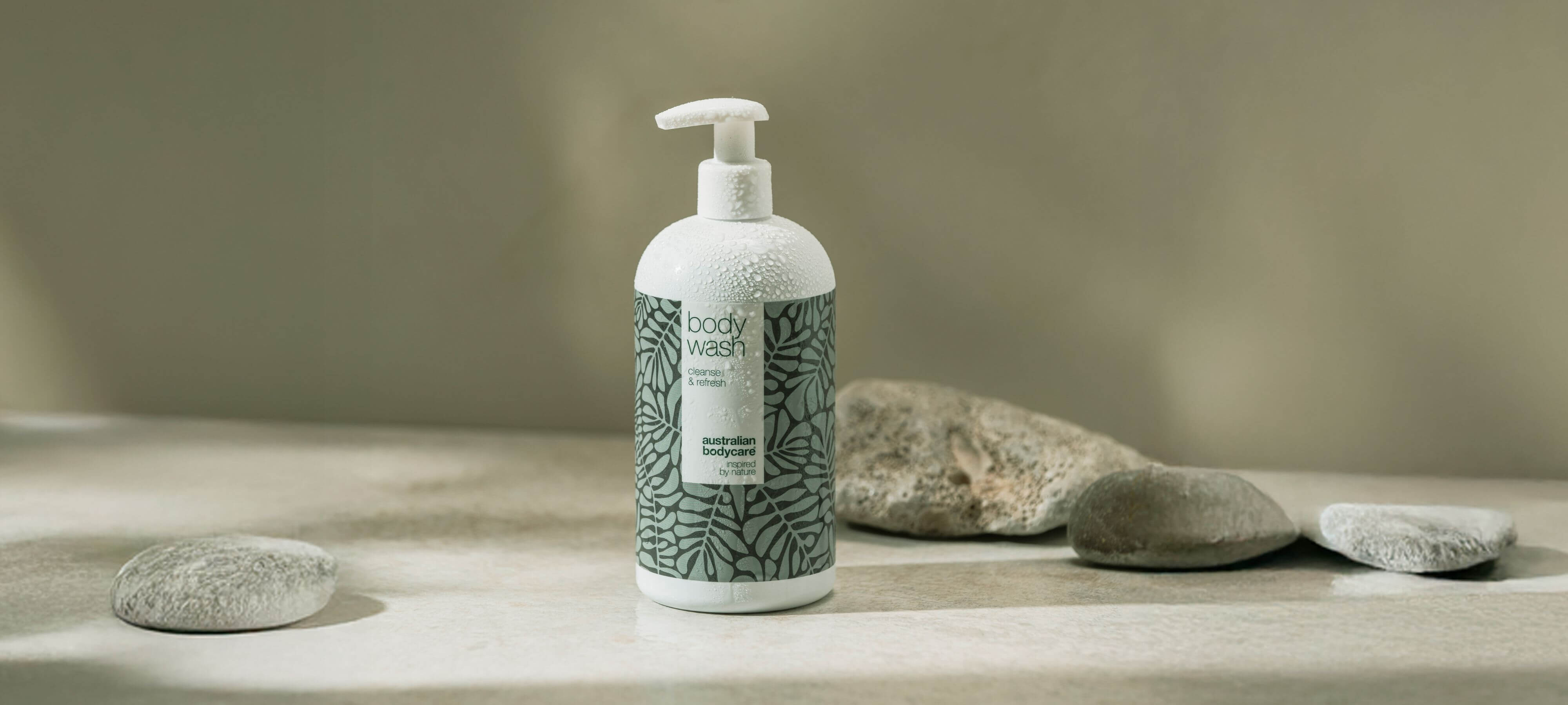 Dry skin soap with nourishing Tea Tree Oil - dermatologically tested